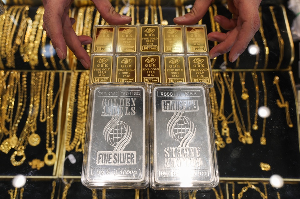 Breaking record highs every day... Silver price exceeds $75 for the ...